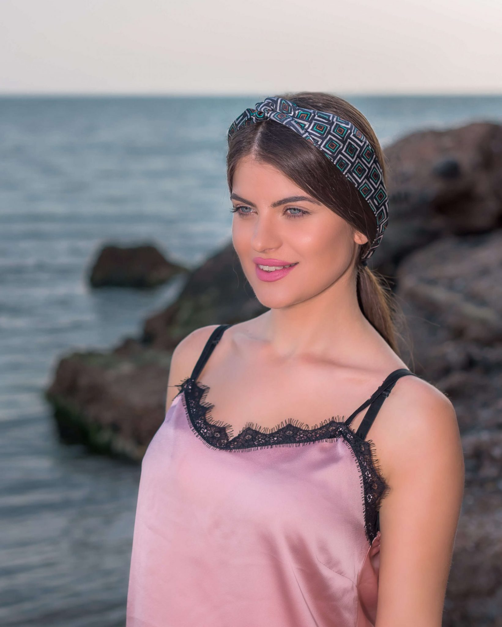 Grey pure silk headscarf - Ancientgreekscarves.com