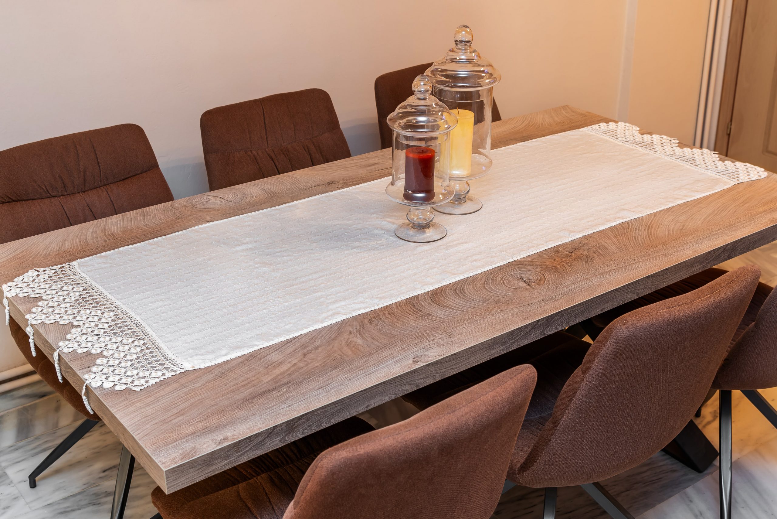 Silk table runner with details - Ancientgreekscarves.com