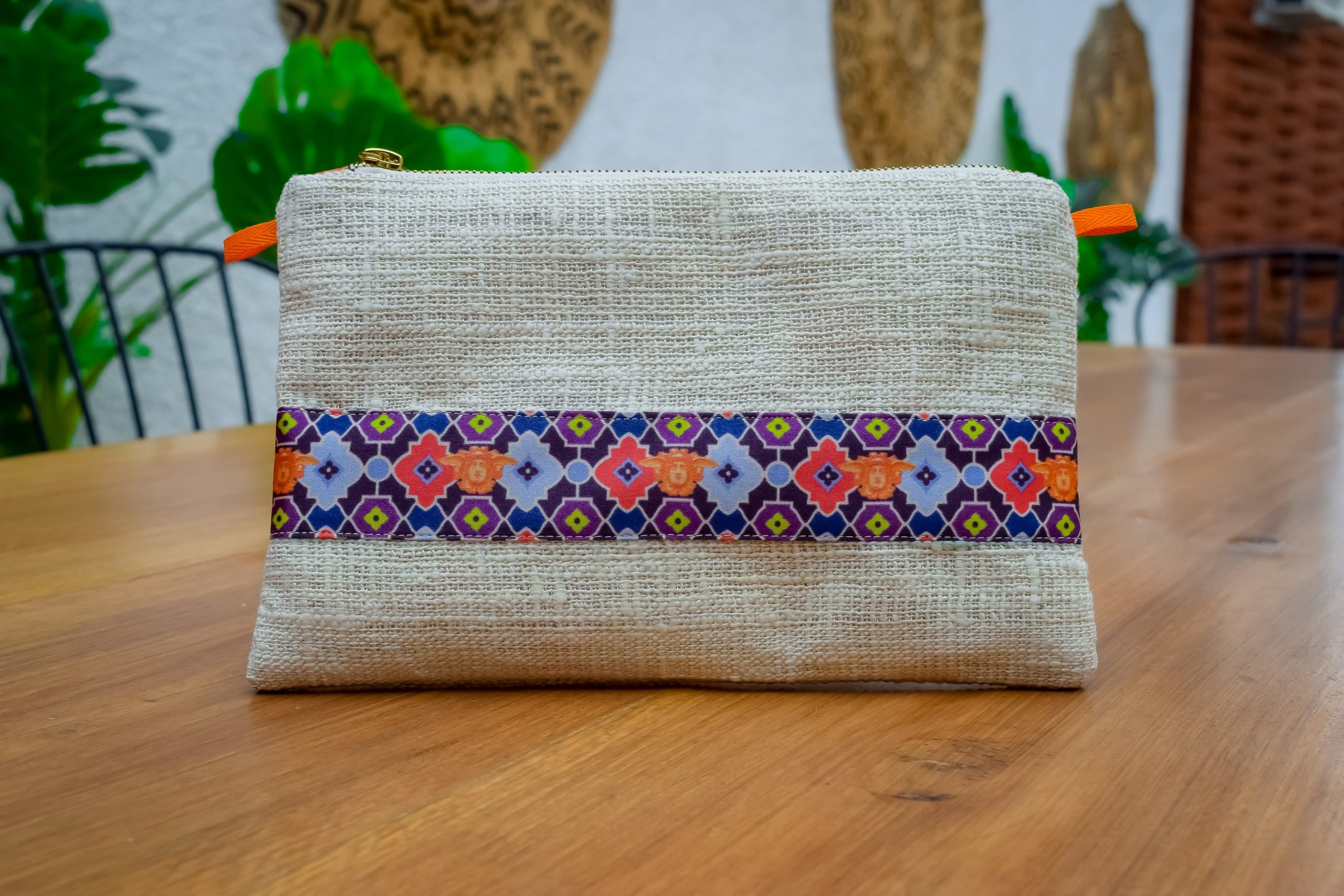 Handmade neutral toned silk pouch - Ancientgreekscarves.com